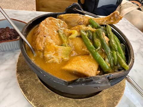 Macadangdang Maui Review - Hawaiian-Filipino Fusion